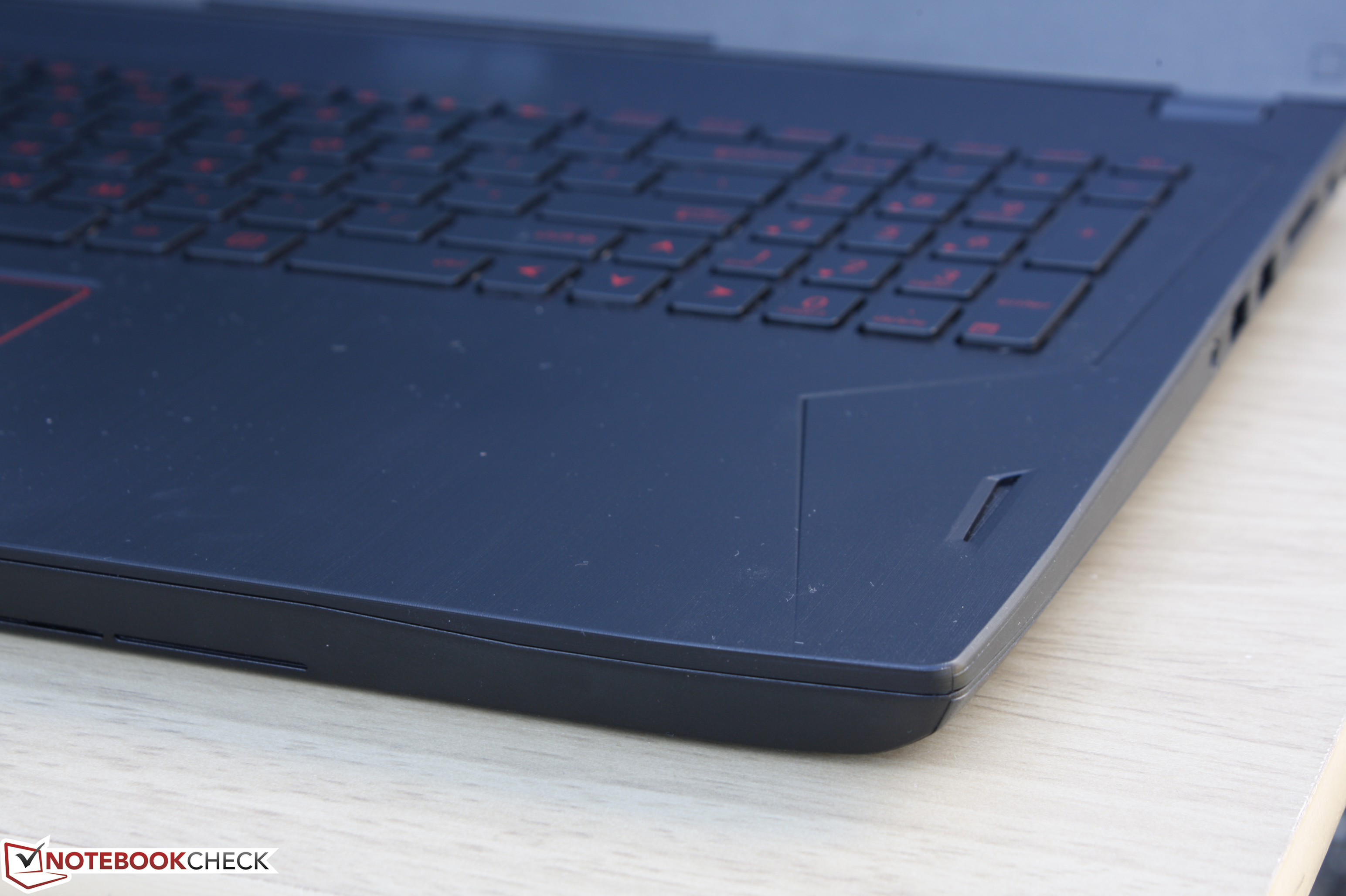 Обзор ноутбука Asus FX502VM - Notebookcheck-ru.com