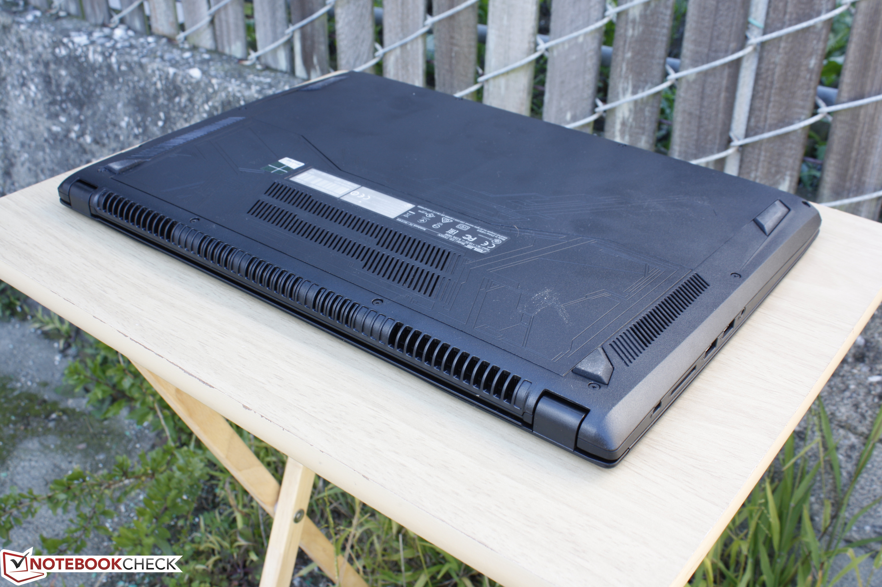 Обзор ноутбука Asus FX502VM - Notebookcheck-ru.com