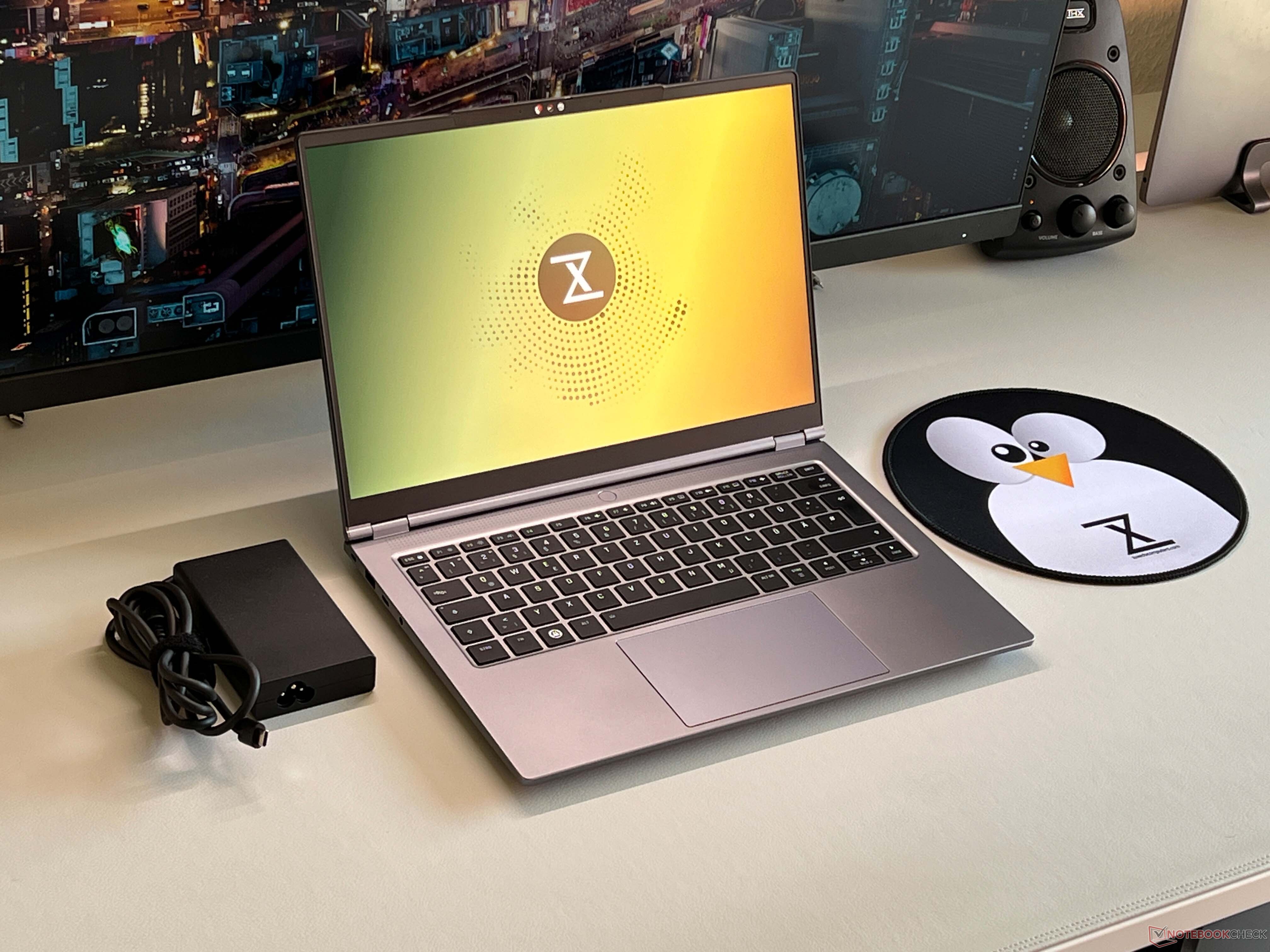 Обзор Tuxedo Infinity Book Pro 14 Gen10 - Linux-ультрабук с AMD Zen 5 и ...