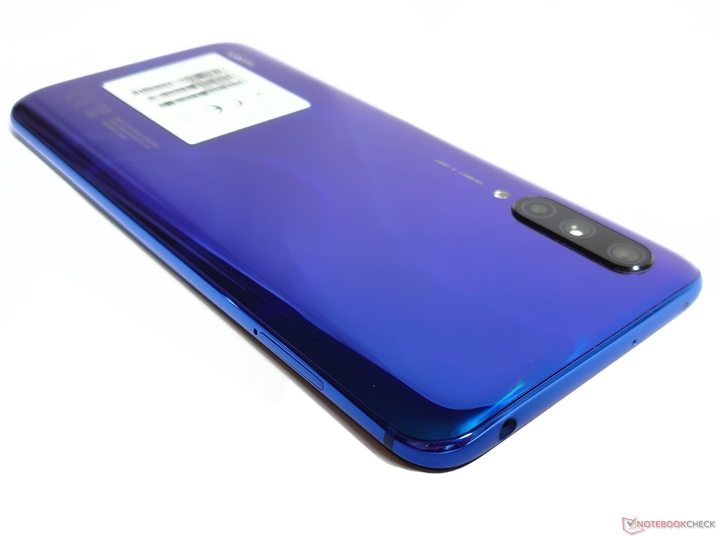 Смартфон Xiaomi Mi 9 Lite. Обзор от Notebookcheck - Notebookcheck-ru.com