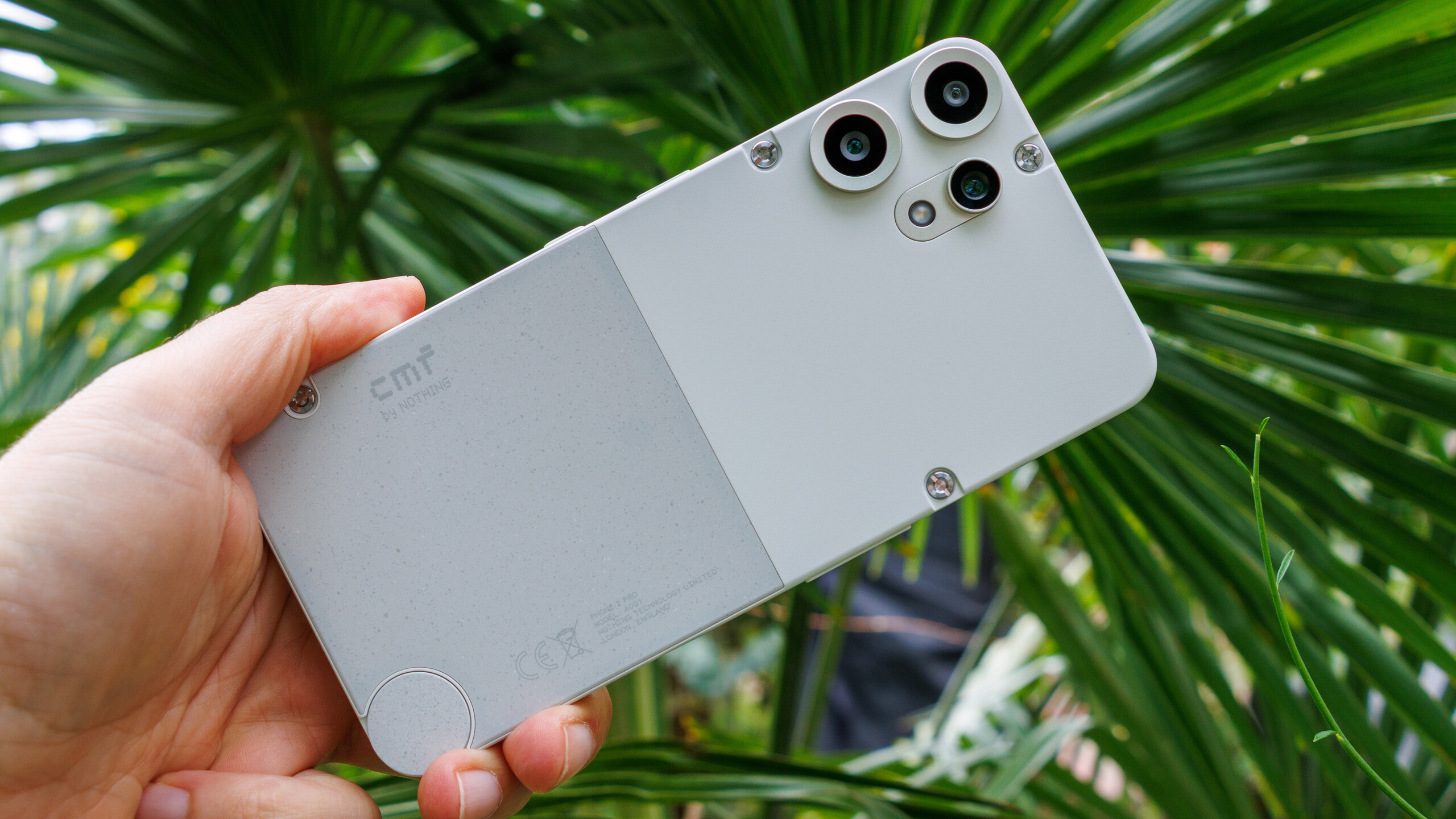 Не такой модульный, но все еще необычный - Обзор CMF Phone 2 Pro ...