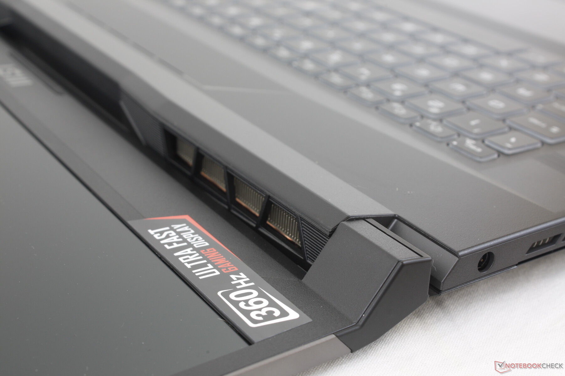 Обзор ноутбука MSI Pulse GL76 - notebookcheck-ru.com Обзоры